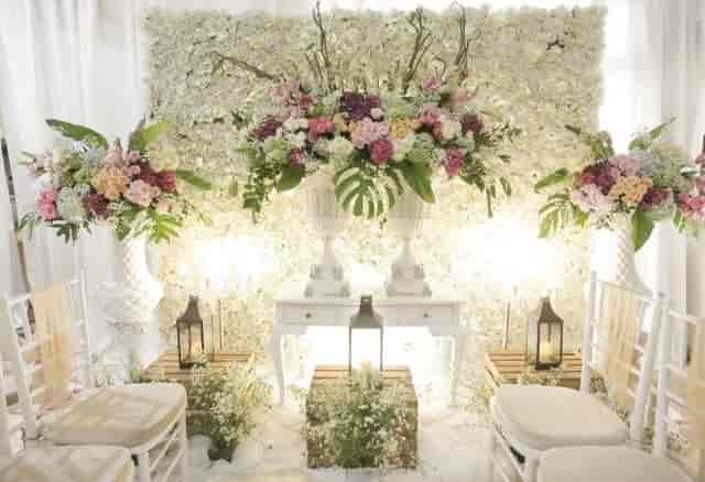 8 Inspirasi Dekorasi Tunangan Seleb Berkonsep Mewah - parasayu.net