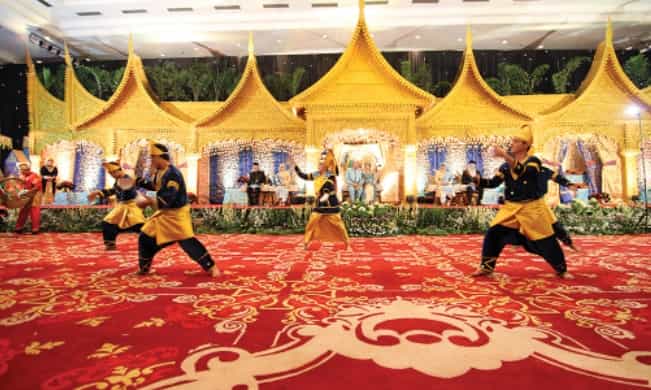 Gedung Dhanapala untuk Venue Resepsi Pernikahan - parasayu.net