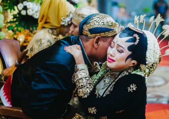 Prosesi Wajib Pernikahan Adat Jawa Tengah dan Maknanya - parasayu.net