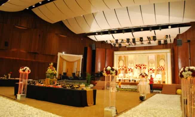 Soehanna Hall Wedding Venue Jakarta - parasayu.net