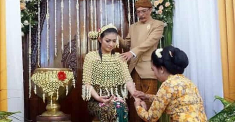 Urutan Acara Siraman Pengantin Beserta Maknanya - parasayu.net